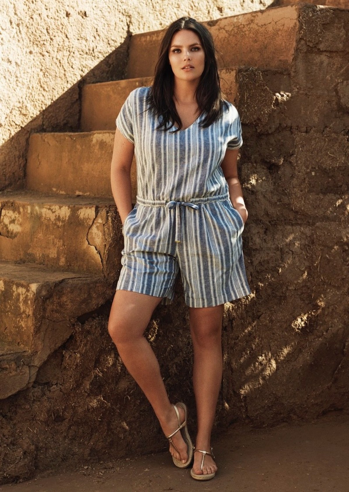 Plus Size Candice Huffine mostra suas curvas na campanha da Violeta ...