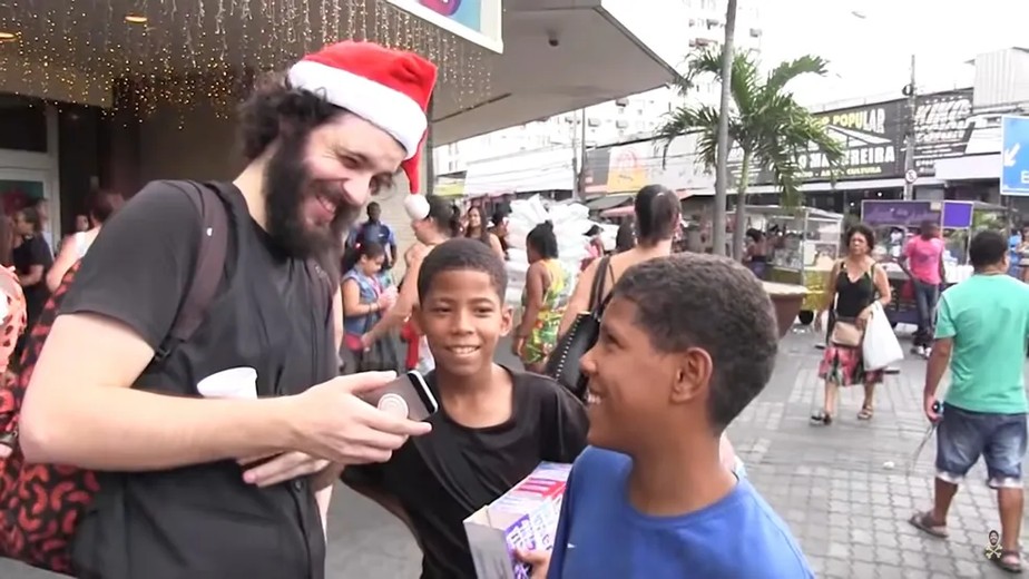Valeu, Natalina: vídeo de Diogo Defante vira o meme do Natal; entenda | Cultura | O Globo