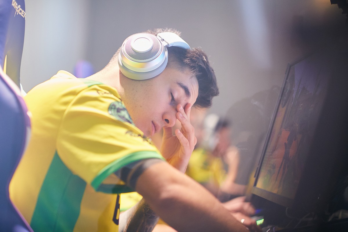 MiBR perde para atual melhor do mundo e é eliminado da Pro League ...