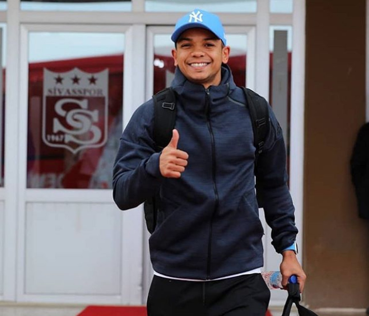 David Braz inicia treinos antes de anúncio oficial e chega com média ...