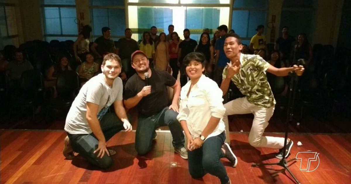 G1 - Humoristas fazem stand up comedy domingo no Theatro Victória ...