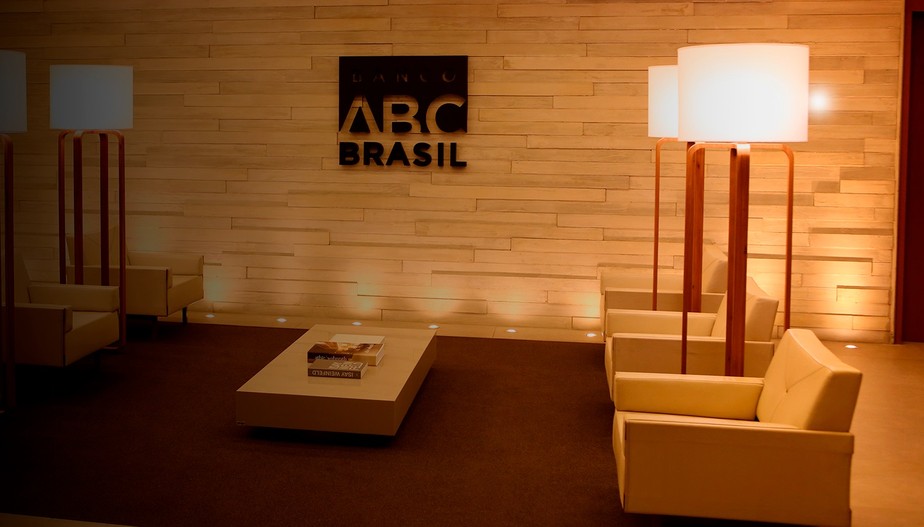 Banco ABC Brasil lucra R$ 162 milhões no 4º tri, alta trimestral de 6,9 ...
