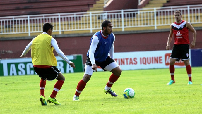 Jael "dispensa" artilharia pelo Joinville na primeira divisão ...