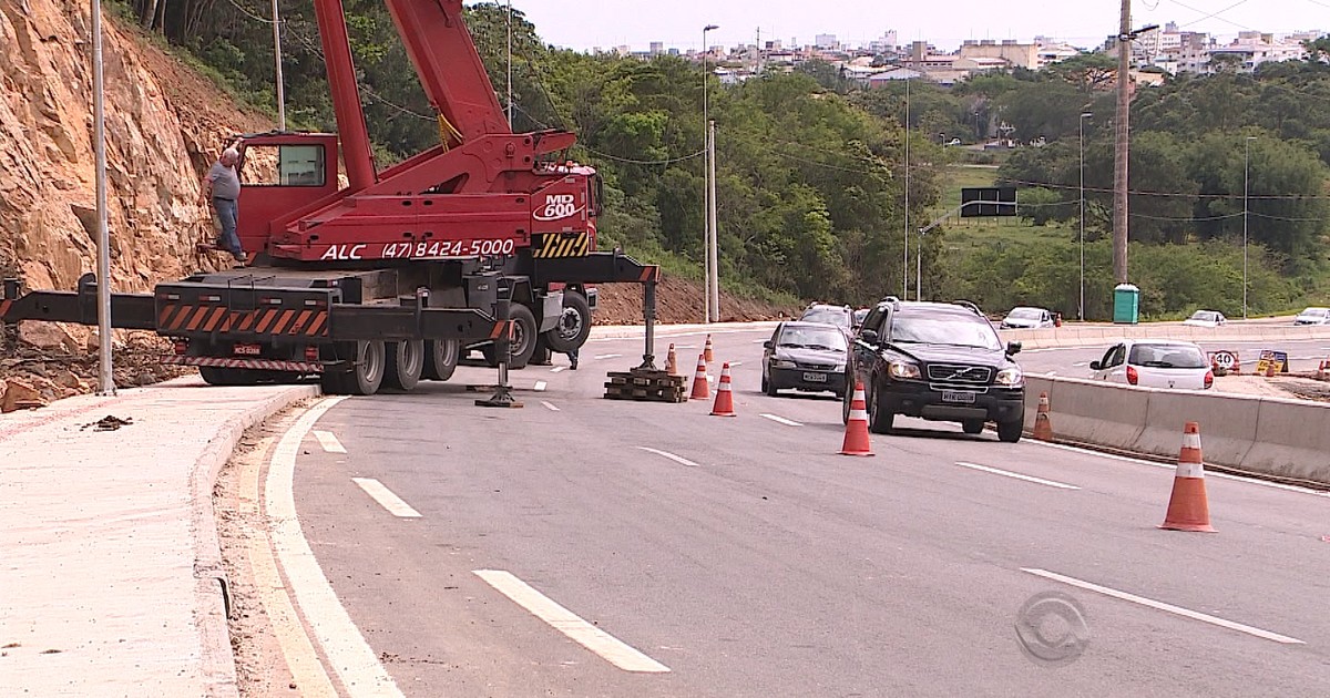 G1 - Duplicação da SC-403 melhora fluxo no Norte da capital, dizem ...