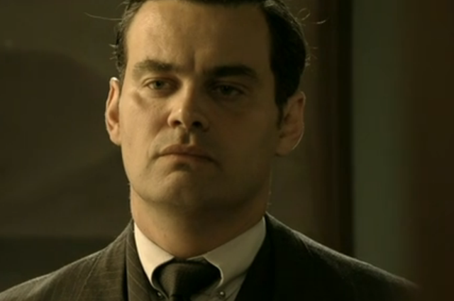 Manfred conseguirá escapar da polícia pela segunda vez - Patrícia Kogut ...