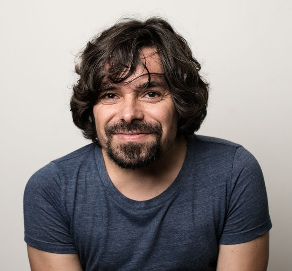 Jonas Sá mixa sexo e política em álbum de voltagem menor do que a de ...