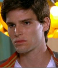 Conrado vai se mudar para o Borralho e trabalhará como vendedor ...