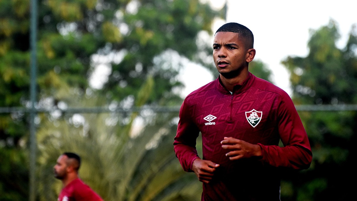 Recuperado de Covid, David Braz faz primeira atividade no gramado e ...