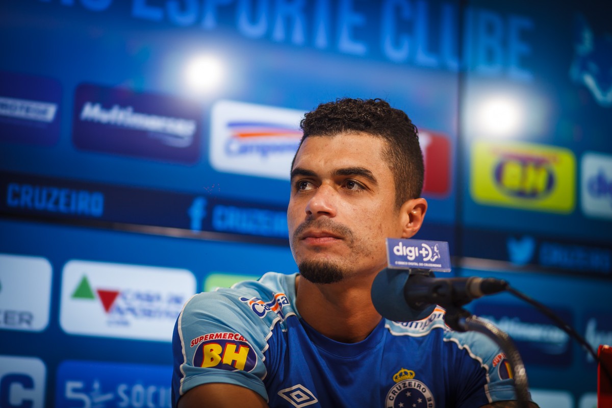 Em busca de nova semi, Egídio pede Cruzeiro com "pés no chão", mas não ...