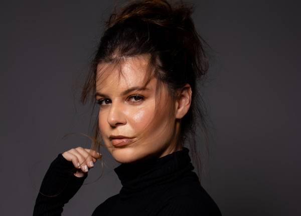 Nina Frosi comemora novos rumos de sua personagem em 'Salve-se Quem ...