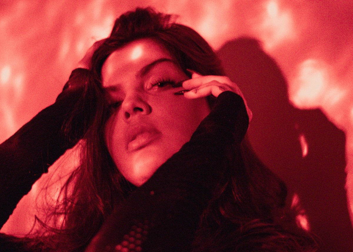 Conheça Bibi, compositora que transformou feminejo fictício de ‘Rensga ...