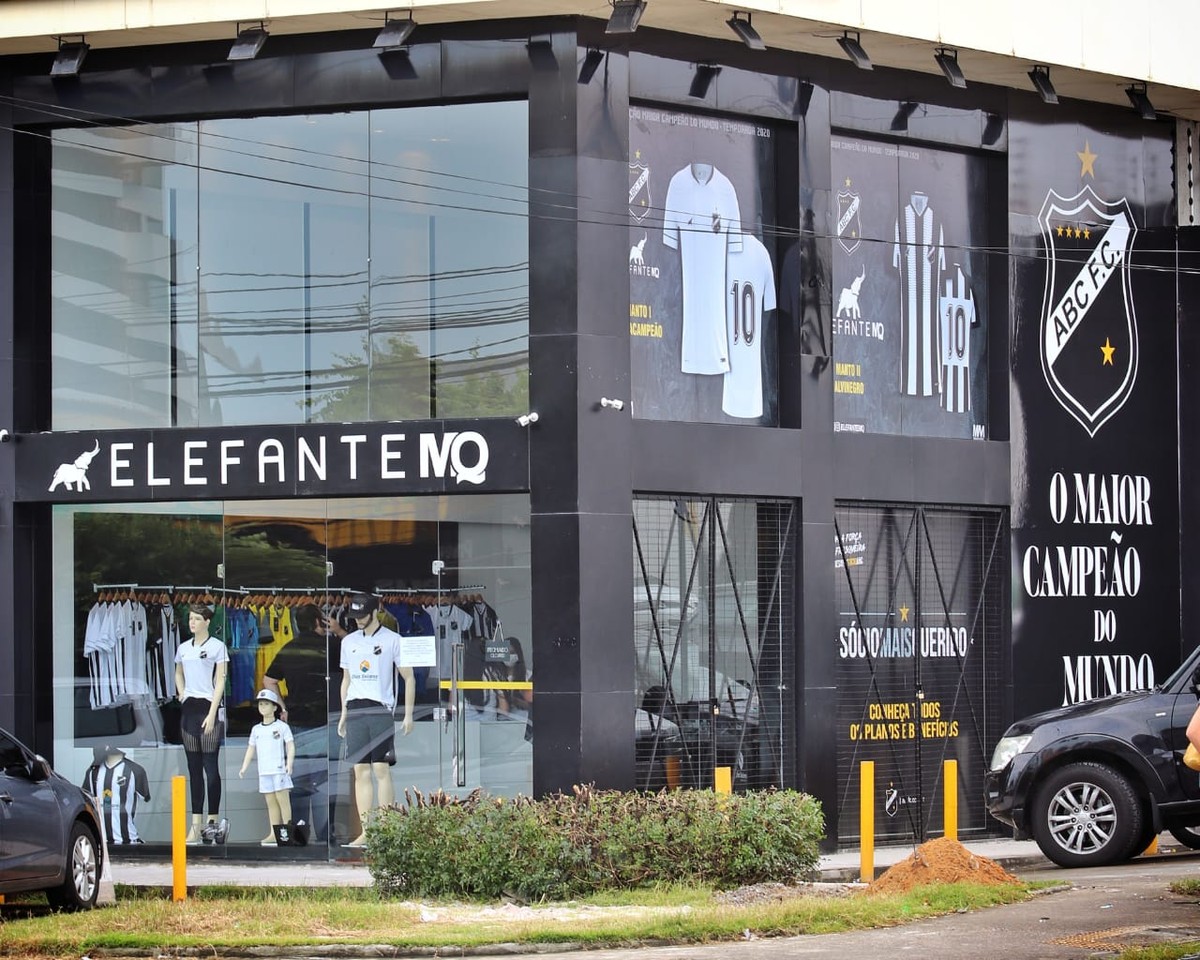 ABC inaugura loja da marca própria e inicia venda de novos uniformes ...
