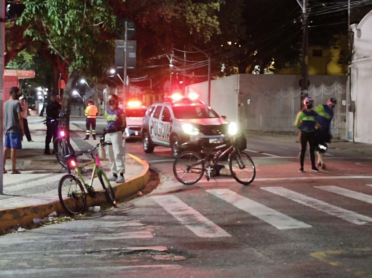 Mulher morre atropelada por ônibus ao tentar atravessar cruzamento no ...