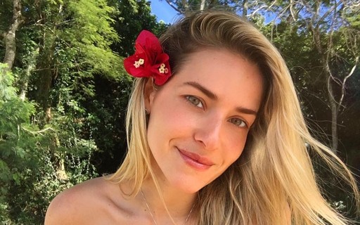 Monique Alfradique curte dia de sol de biquíni - Quem | QUEM News Monique Alfradique curte dia de sol de biquíni - Quem | QUEM News