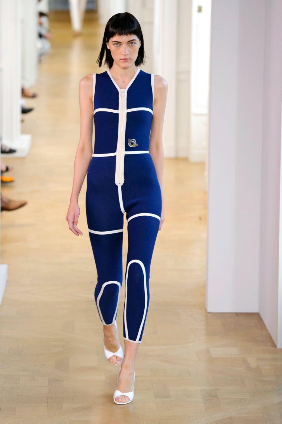Courrèges leva o DNA da marca ao novo milênio | Desfiles | Vogue