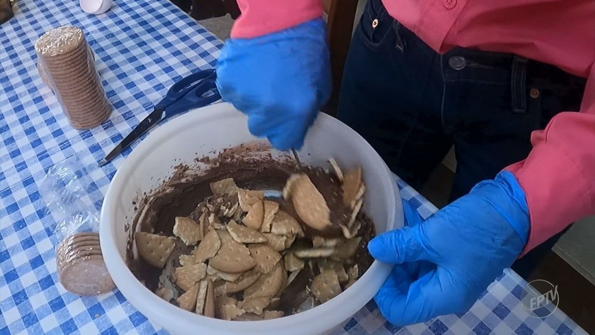 Sabor de Casa: aprenda receita holandesa de torta de bolacha com chocolate da Maritha | Receitas ...