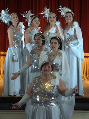 G1 - Coral Edgar Moraes lança novo CD de frevo de bloco no Recife ...