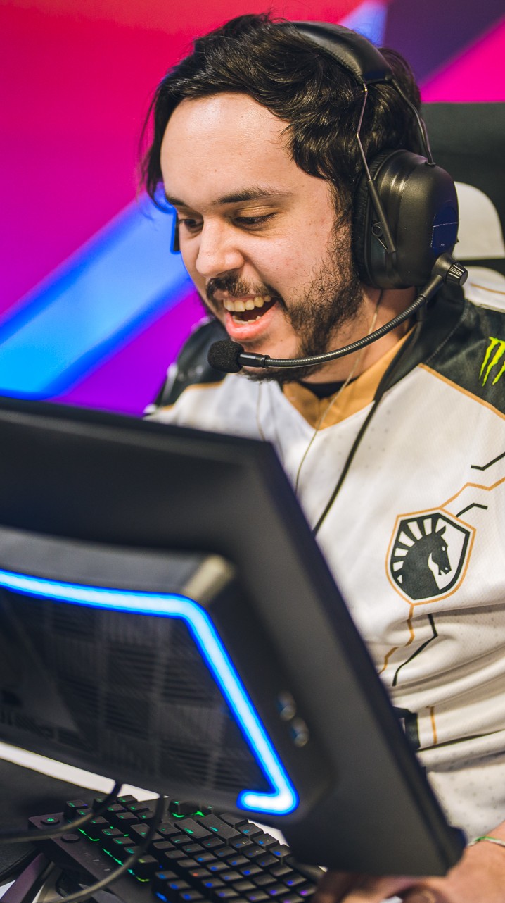 Major R6 Charlotte: brasileiros tem altos e baixos em dia 1 | rainbow 6 ...