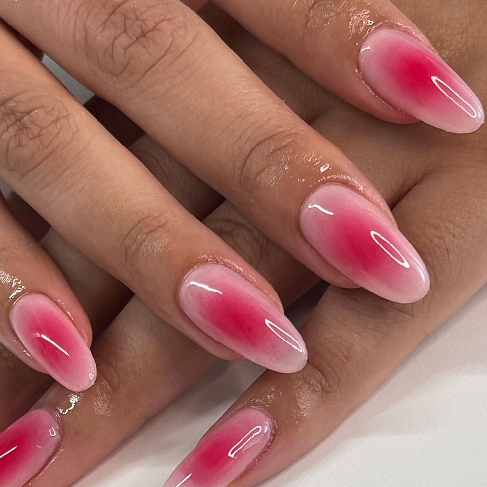 Aura Nails 2023: A trend das gringas que nos apaixonamos!