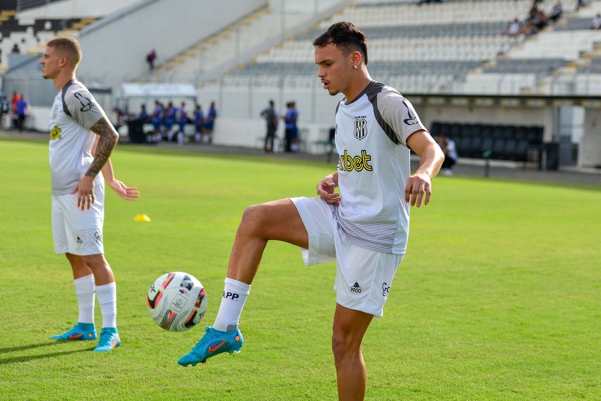 Danilo Gomes pede ao São Paulo para não negociá-lo com o futebol grego ...