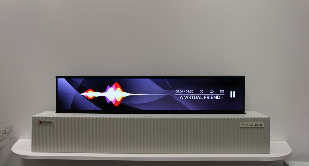LG cria TV de 65 polegadas que pode ser enrolada como papel; veja vídeo ...