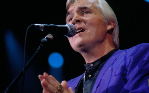 Ricky Valance, lenda do rock britânico, morre aos 84 anos - Monet ...