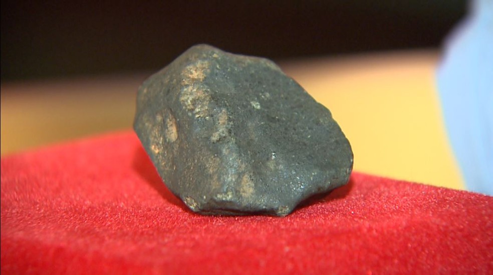 Guardião por 40 anos de meteorito exposto no Museu Nacional, jornalista ...