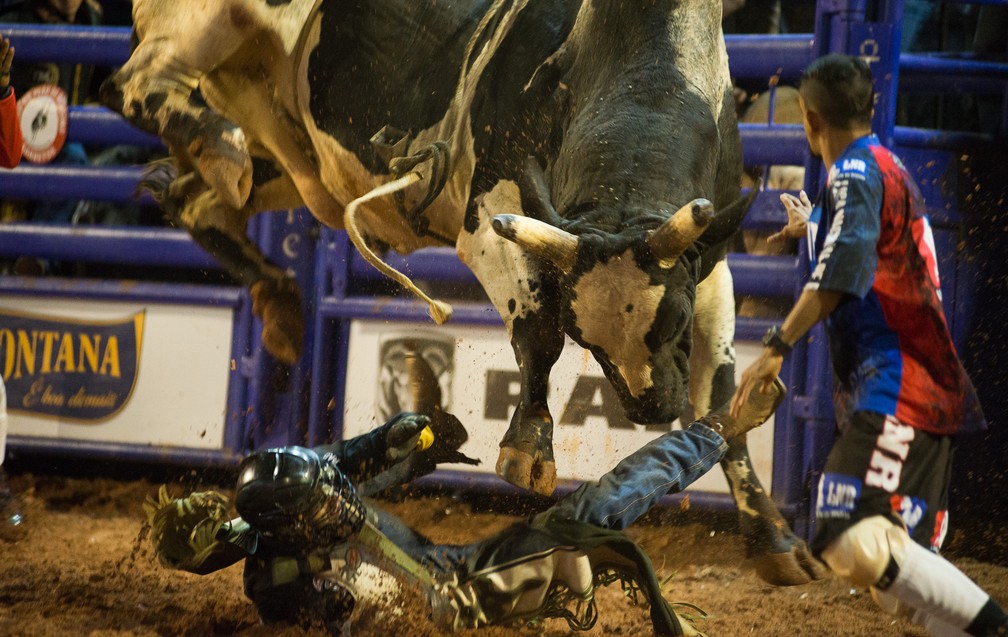 Barretos 2018: Segundo dia de montarias do Rodeio Internacional; FOTOS ...