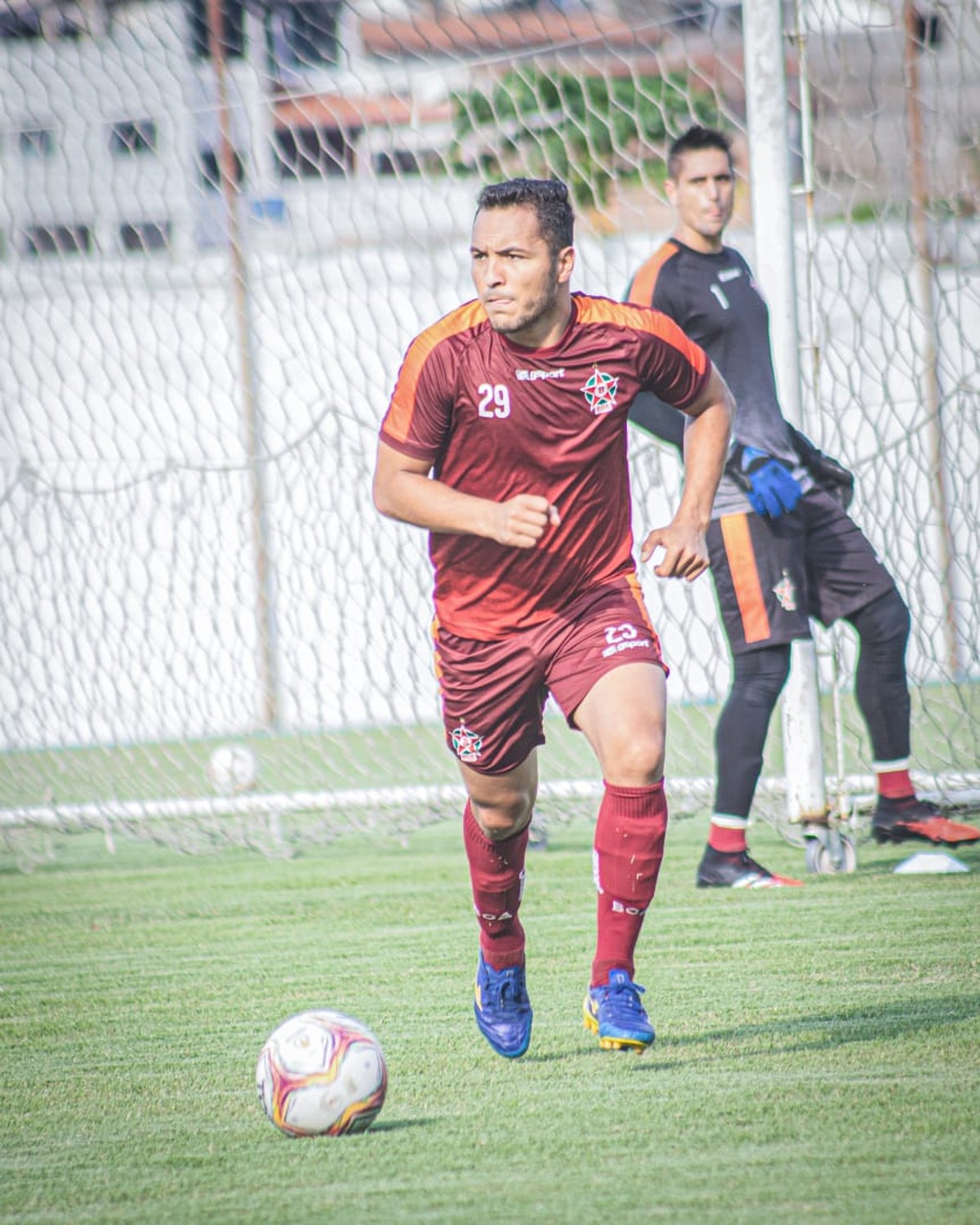 Santa Cruz acerta contratação do zagueiro Alex Alves, ex-Coritiba ...