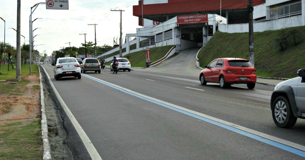 G1 - Mulher morre atropelada ao tentar atravessar avenida em Manaus - notícias em Amazonas