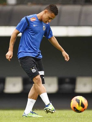 Fora do jogo contra o Grêmio, Neilton negocia renovação com o Santos ...