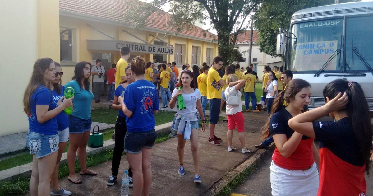 G1 - USP realiza matrícula presencial de 430 calouros na Esalq em ...