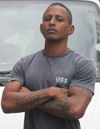 Johnny Eduardo promete "estilo baile funk" no cage e desafia Gamburyan