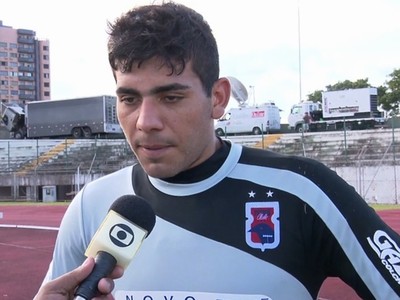 Marcos faz tratamento, e Murilo pode ter a terceira chance no gol do Paraná