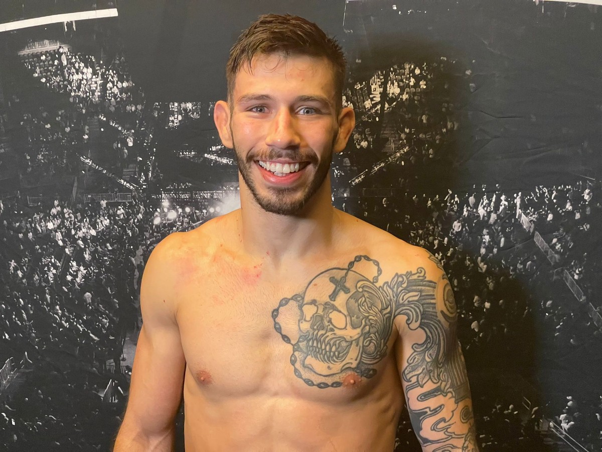 Matheus ressalta consciência para virar luta contra Elliott no UFC ...