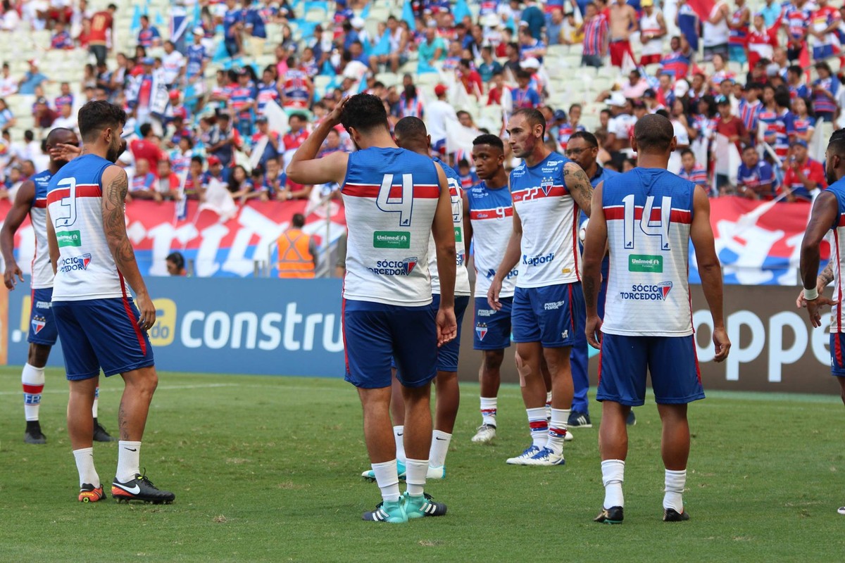 Rodrigo Mancha foca em 2º jogo da semifinal da Série C com o Sampaio ...