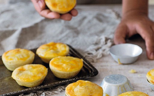 Conheça a história da empadinha - Casa e Jardim | Casa e Comida