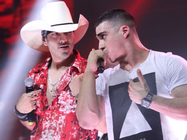 G1 - Pedro Paulo & Alex levam sertanejo universitário ao Sumaré Arena ...