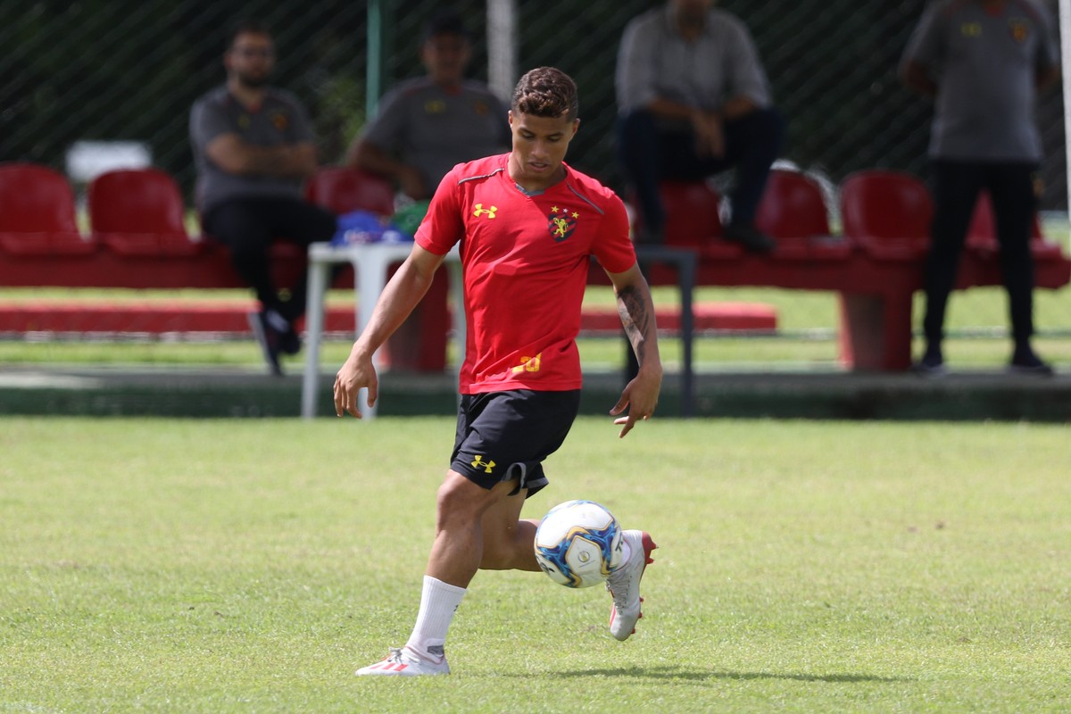 Querido no Palmeiras, Yan vê no Sport chance de seguir evoluindo ...