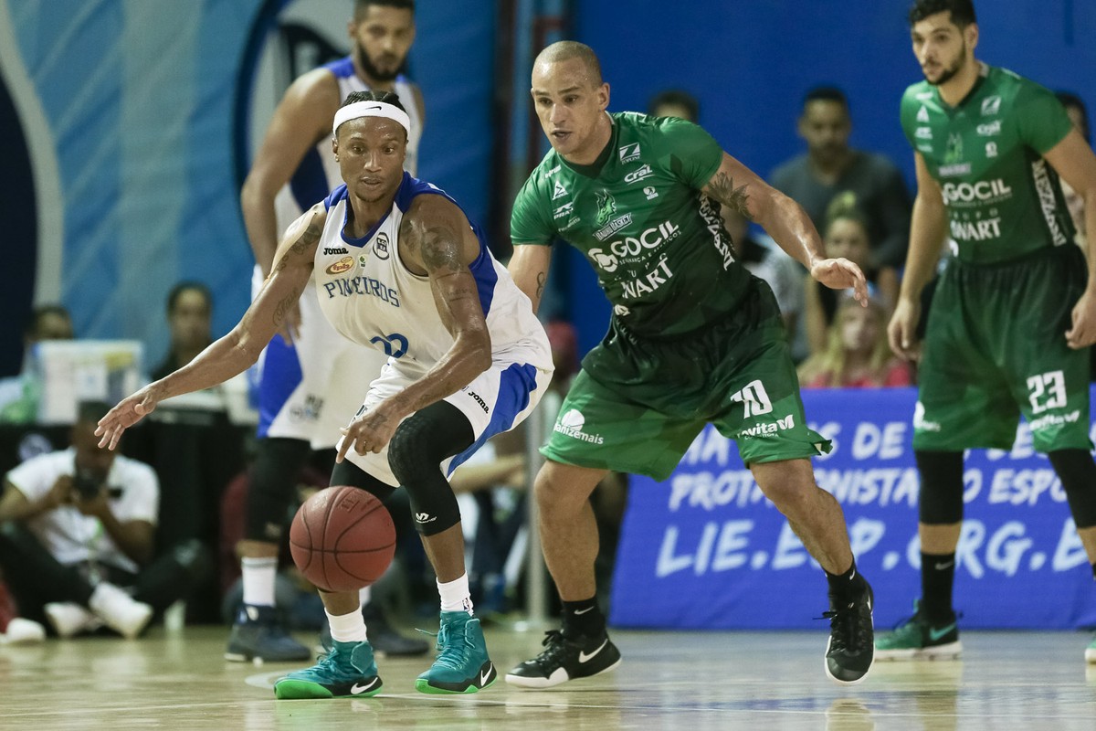 Melhor defesa do NBB 9, Bauru aposta no "especialista" Alex para virar ...