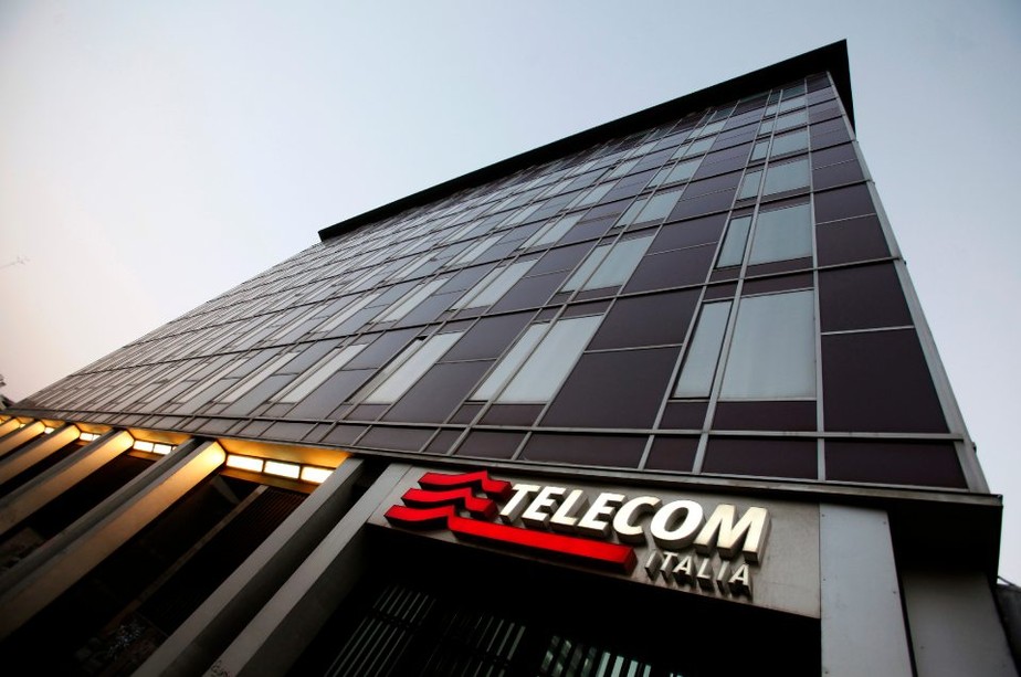 Telecom Italia e Sky disputam exibição de jogos de futebol da Série A ...