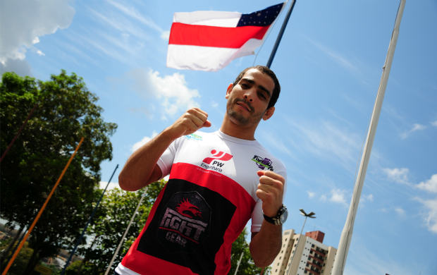 Após duas vitórias no Jungle Fight, Mário Israel traça meta: 'Quero o ...