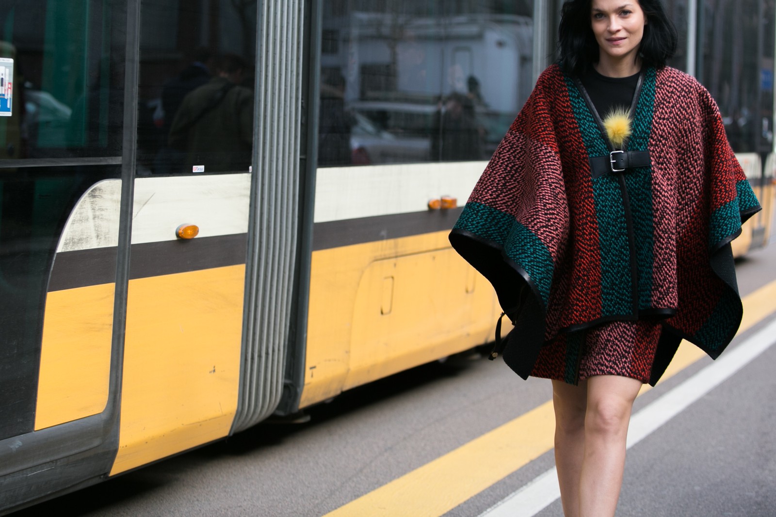Streetstyle: a ordem é se divertir pelas ruas durante a semana de moda ...