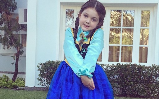 Fofura! Tania Mara se derrete por filha vestida de princesinha - Quem ... Fofura! Tania Mara se derrete por filha vestida de princesinha - Quem ...