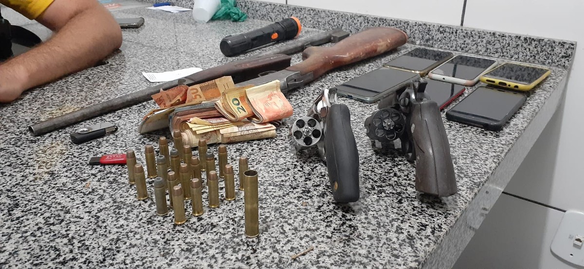 Polícia Prende Membro De Facção Criminosa Suspeito De Ordenar Diversos