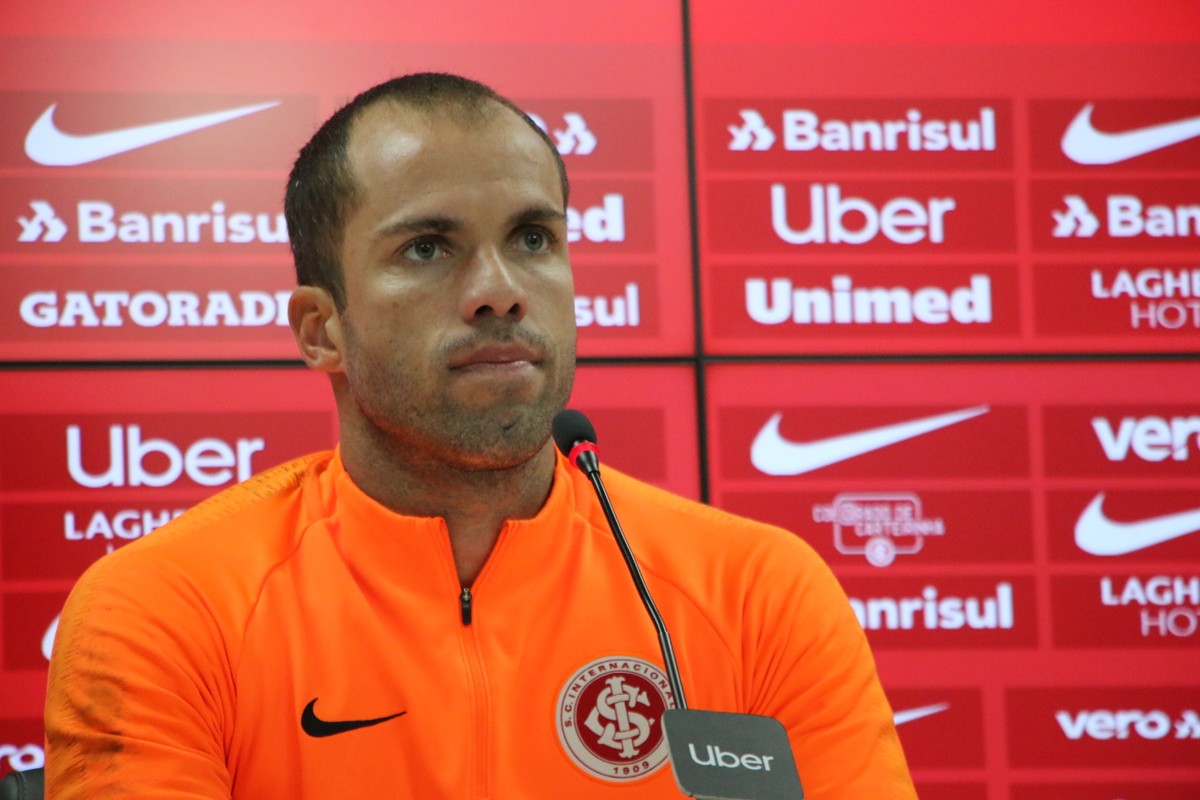 Lomba reforça torcida pelo Brasil, mas celebra feito de Guerrero pelo ...
