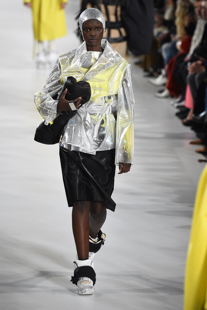 Maison Margiela, inverno 2019: tecnológico + artesanal | Desfiles | Vogue