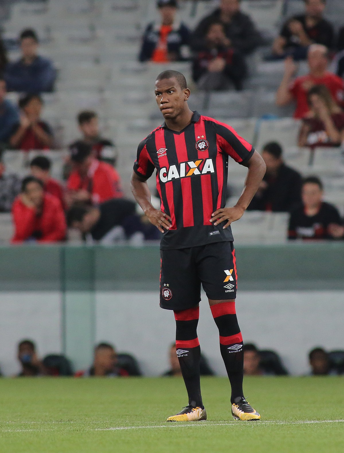 Atacante Ribamar estreia, mas passa em branco: "Jogar no Atlético-PR é ...