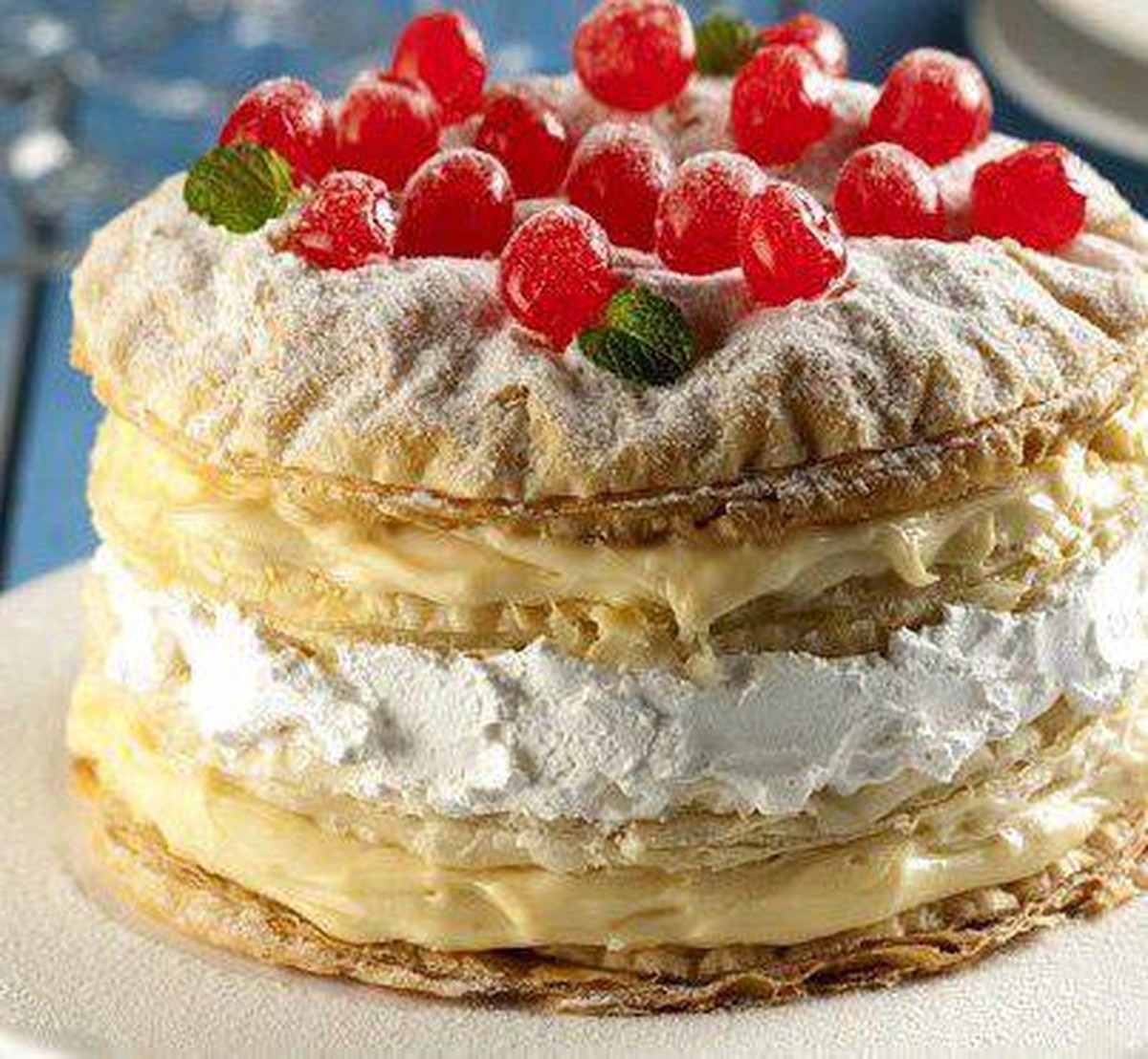 MIL FOLHAS COM CREME DE LEITE CONDENSADO | Receitas