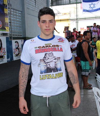 "Manaus honra muito o nome do meu pai", diz filho de lenda da luta ...